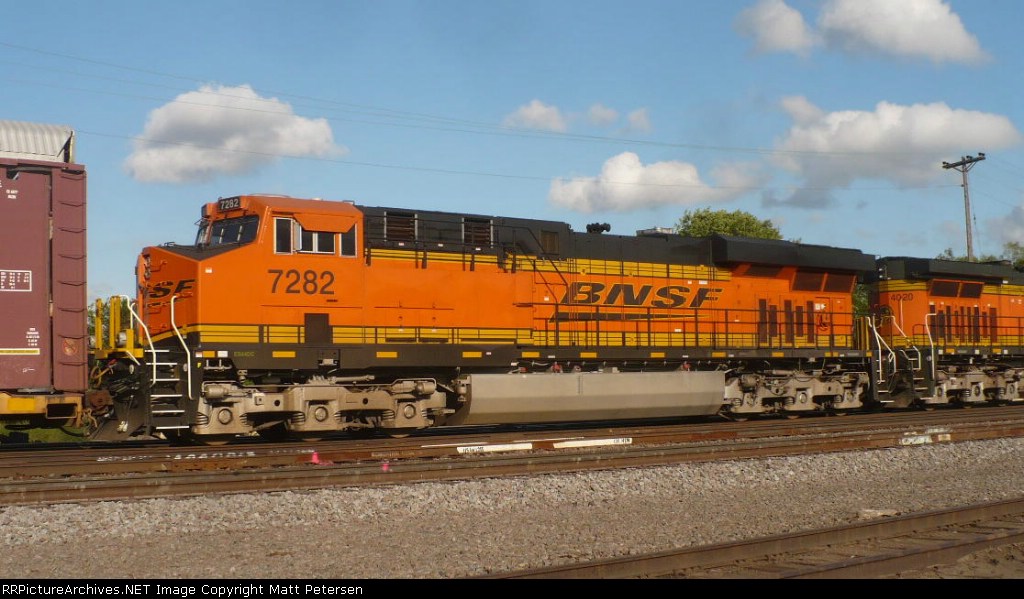 BNSF 7282